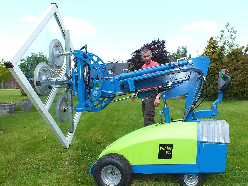 Leeb Technik - Glasroboter GMV Winlet 600