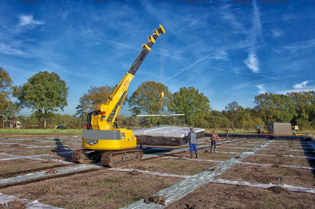 Leeb Technik - Miniraupenkran Maeda CC985S-2